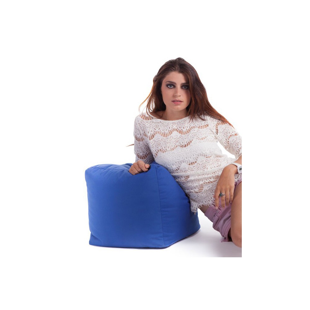 Pouf bleu forme cube. Achat sur Pouf-Design.