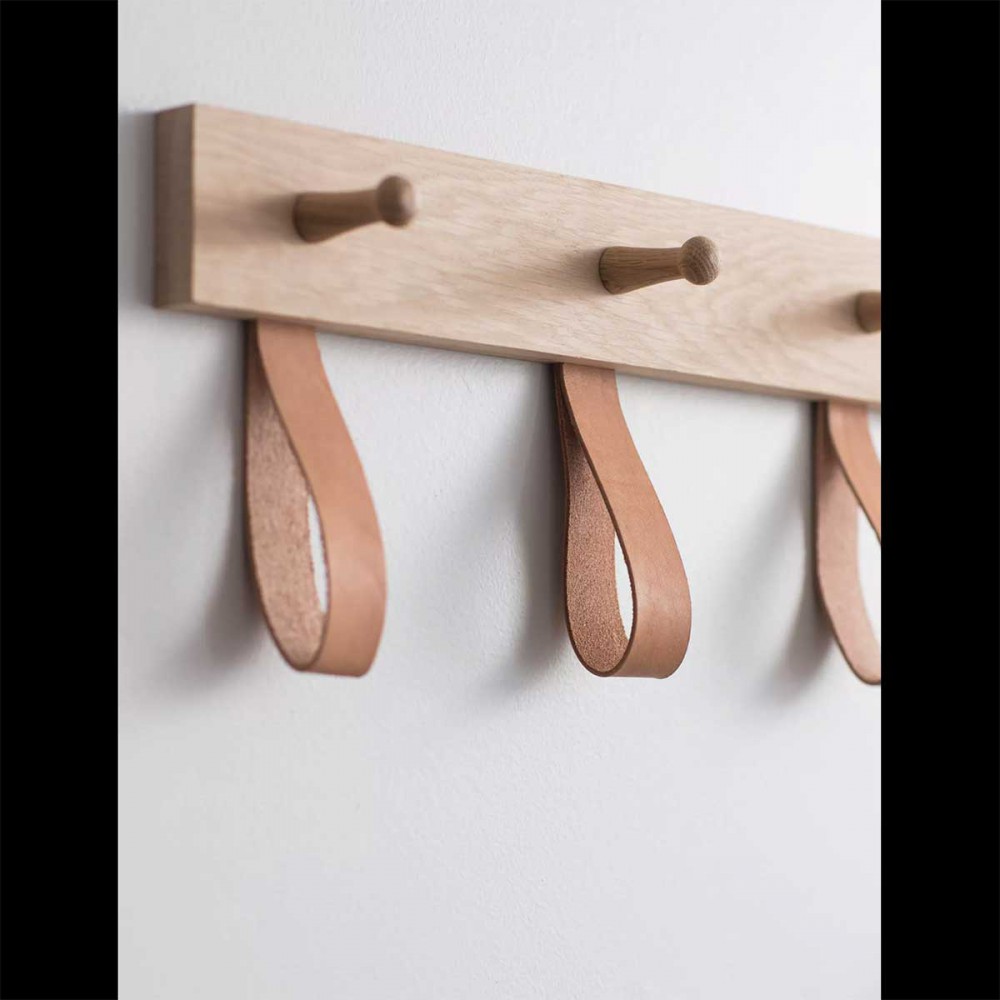 Patère en chêne et cuir naturel